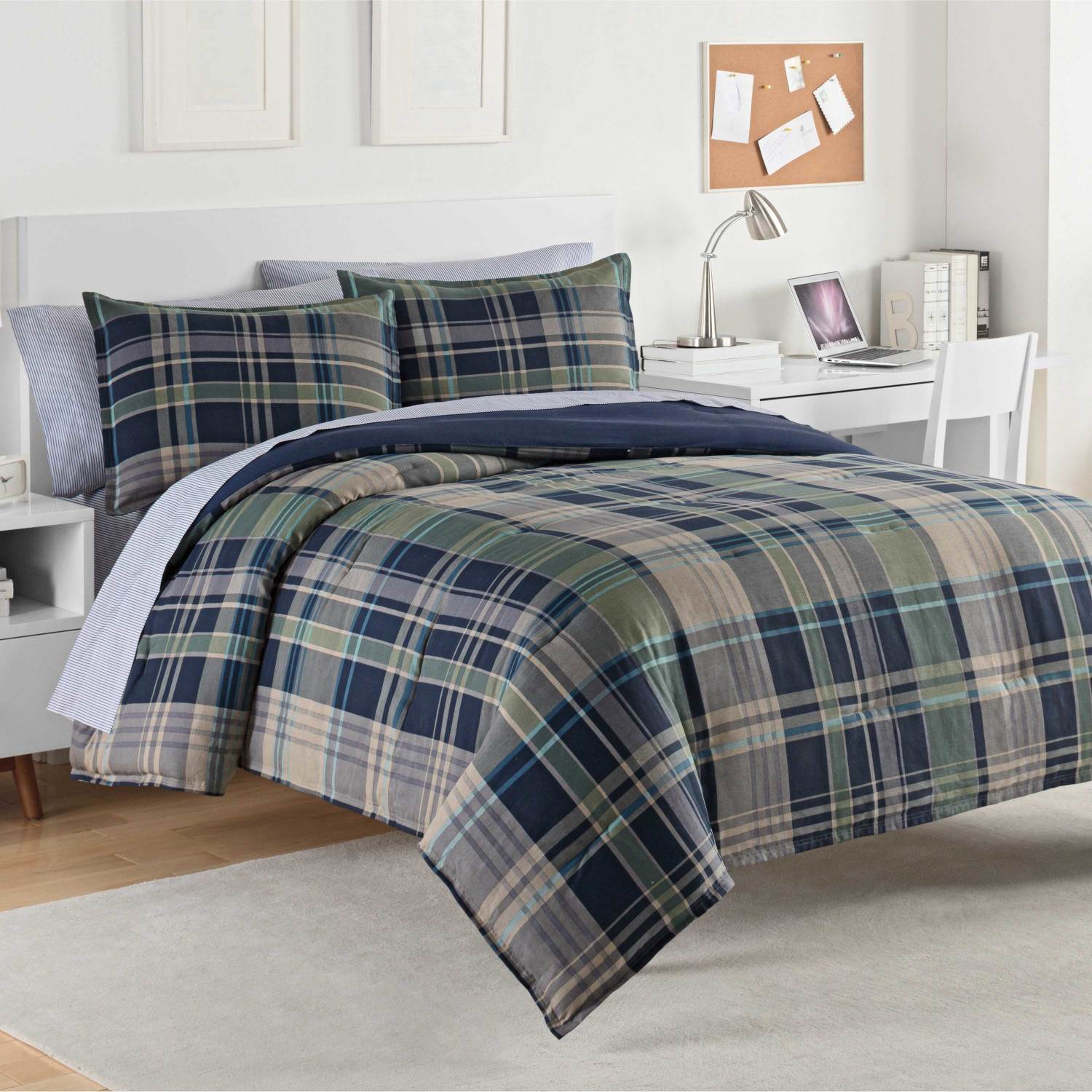 Seattle by Izod Bedding - BeddingSuperStore.com